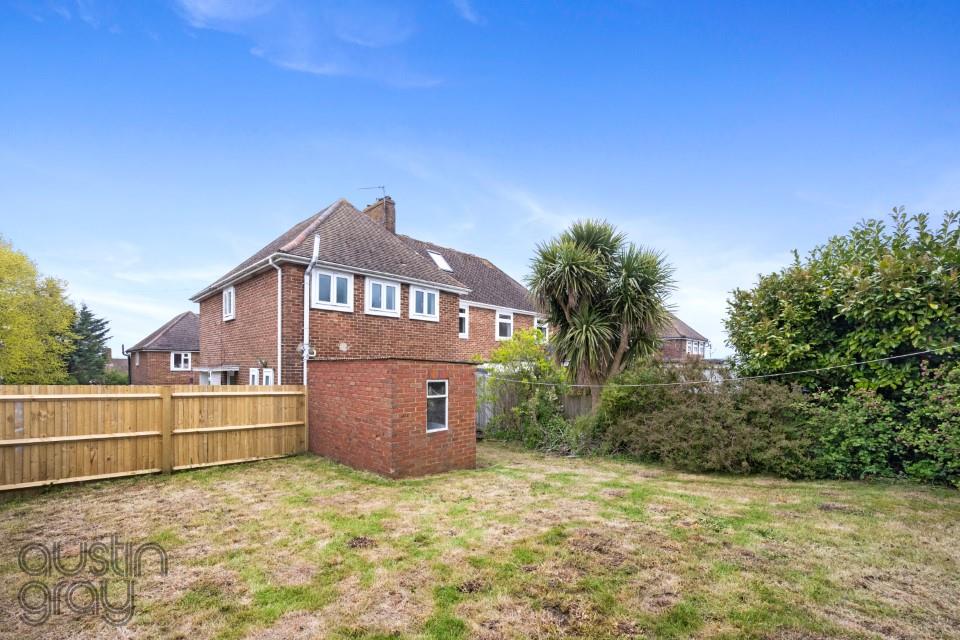 Eastfield Crescent, Brighton - Austin Gray