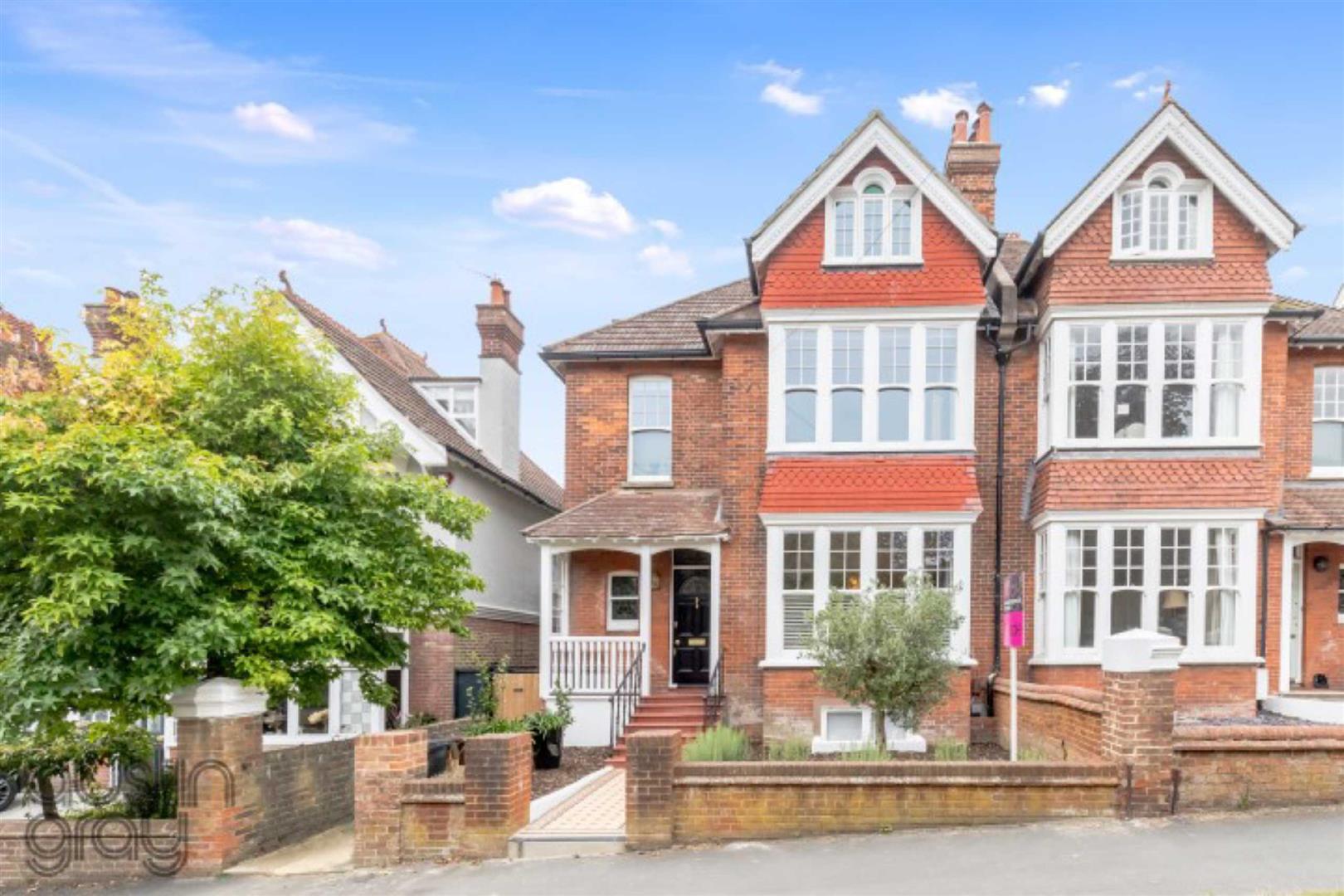 Surrenden Road, Brighton - Austin Gray
