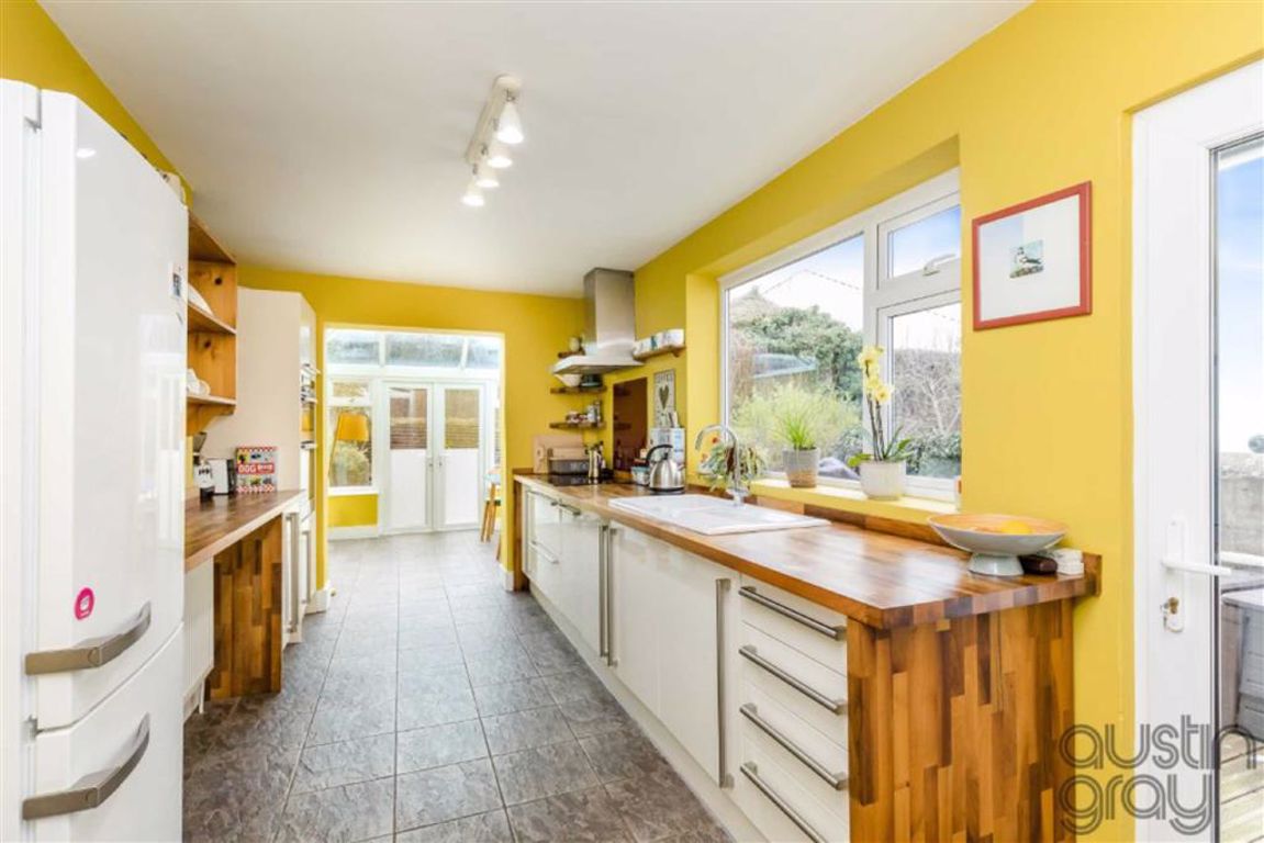 Hamilton Road, Brighton, East Sussex - Austin Gray