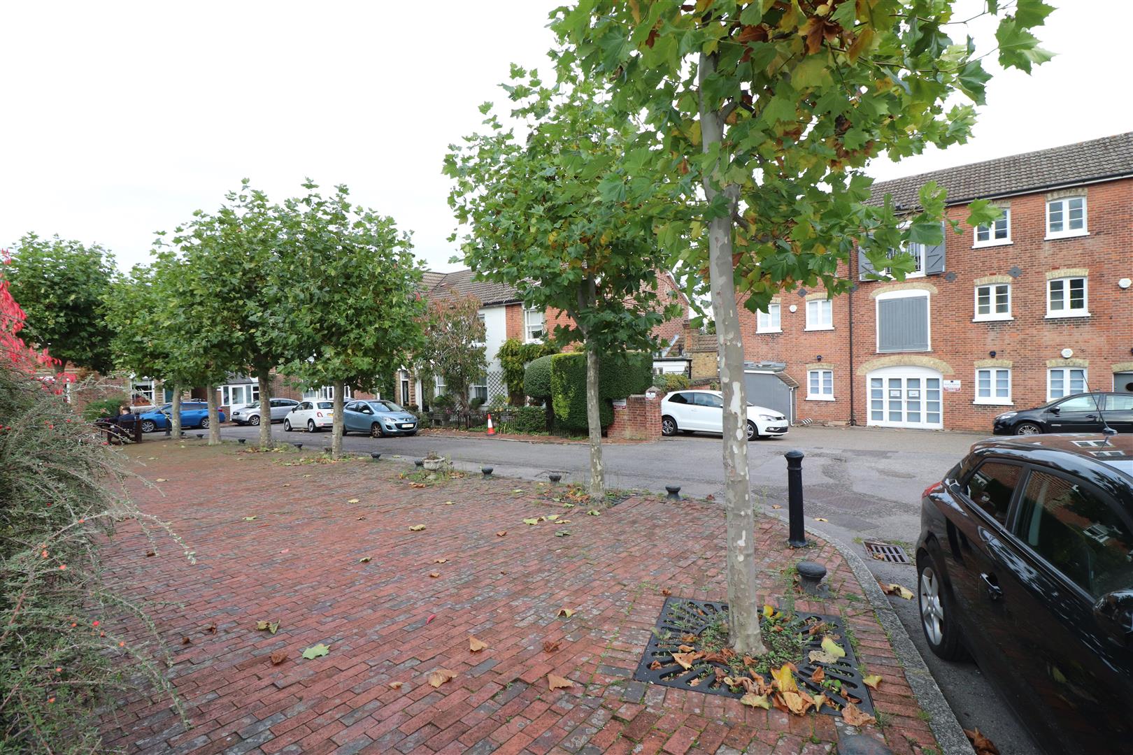 Culverden Square, Tunbridge Wells - Austin Gray