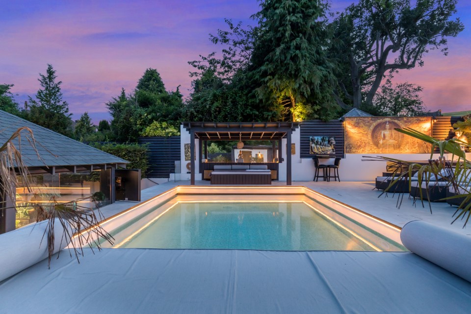 Luxury living .............................. - Austin Gray